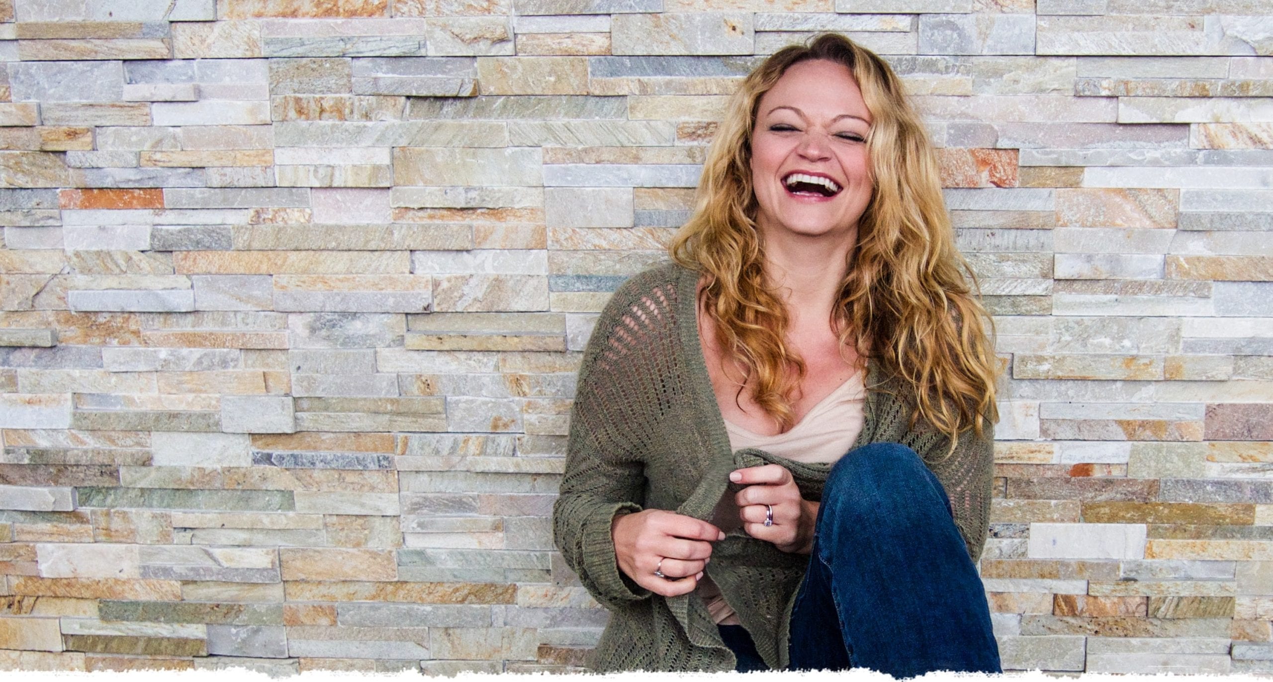 Angie Away | Contact Angie Orth, Travel Blogger, Writer & Consultant