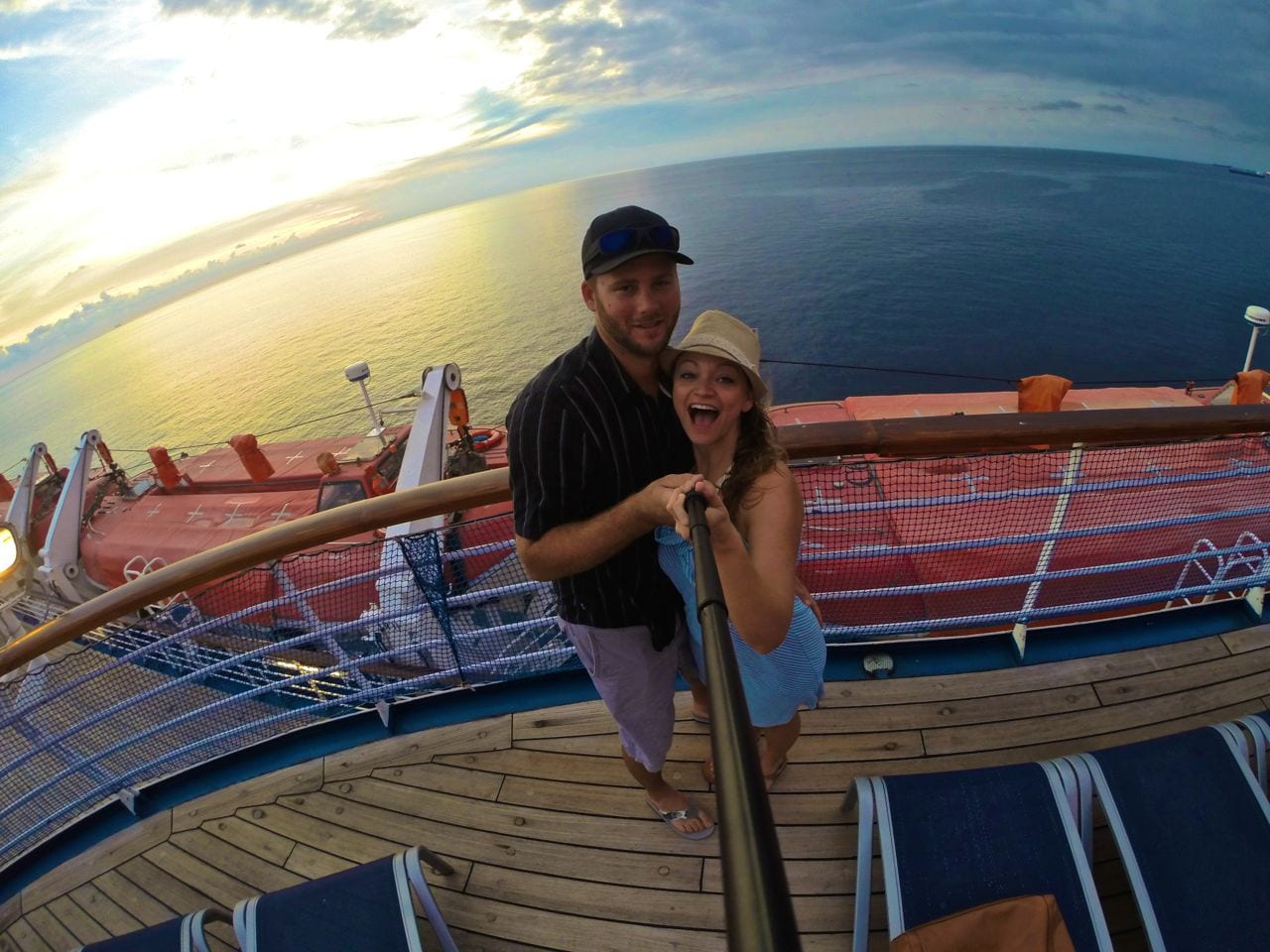 13 Ways to Have Fun During a Cruise Day at Sea - Angie Away | Travel Expert