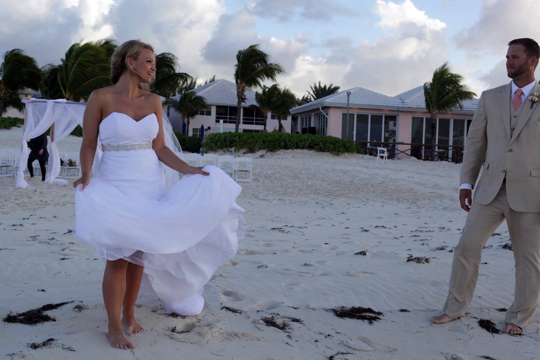 11 Tips for Finding the Perfect Wedding Dress - Angie Away | Travel Expert